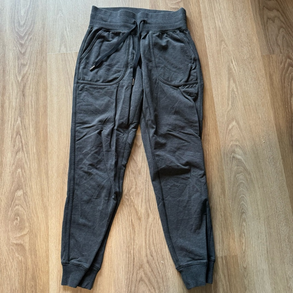 Lululemon Dark Grey Jogger Sweatpants - Gem